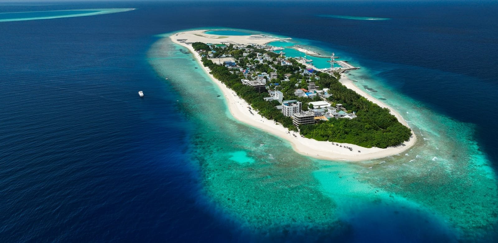 Discover About Ukulhas Maldives: Your Dream Getaway